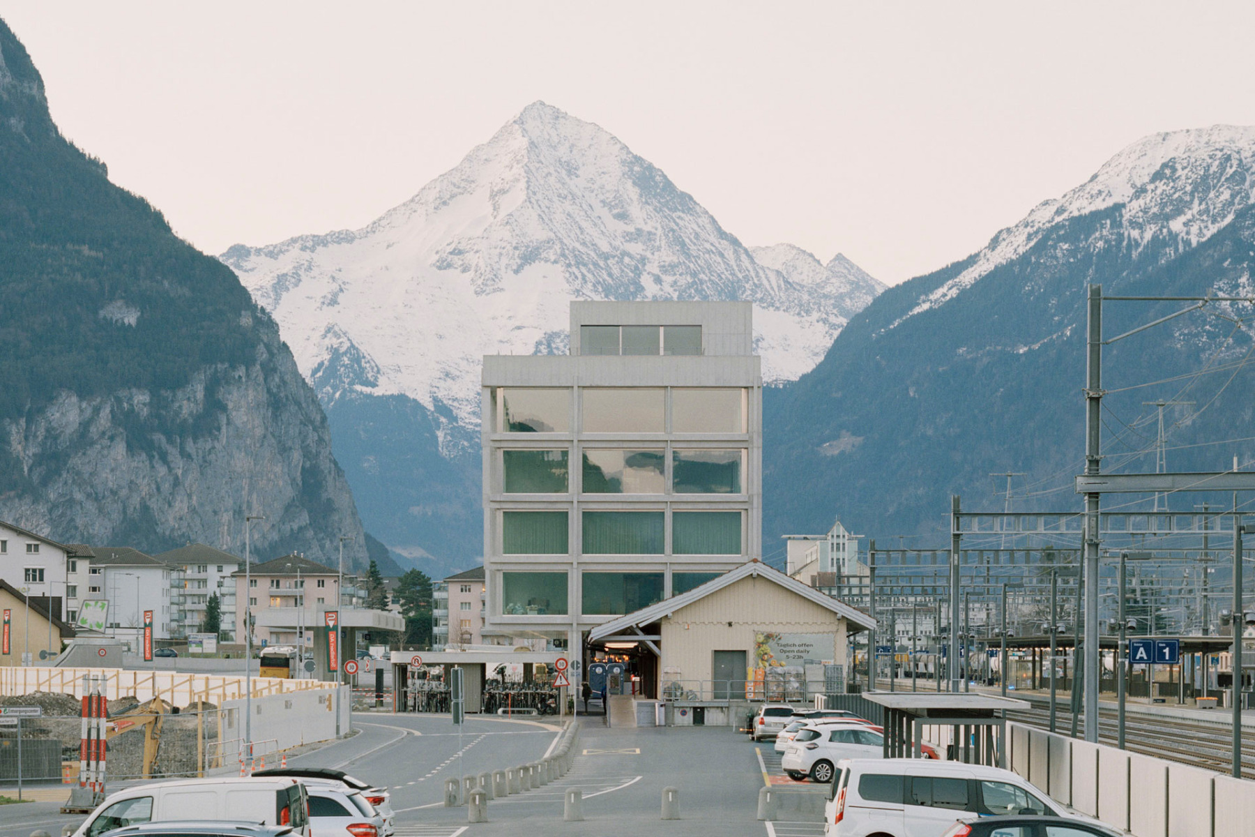 Bürogebäude in Altdorf von Buchner Bründler