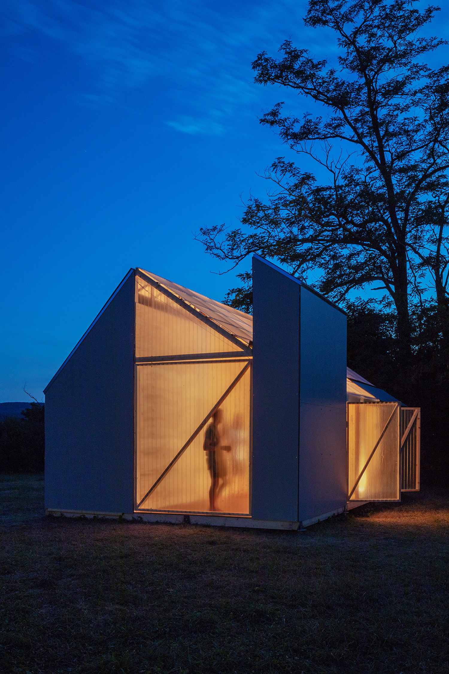Passive House in Mini-Format: Modular Building by IR arquitectura