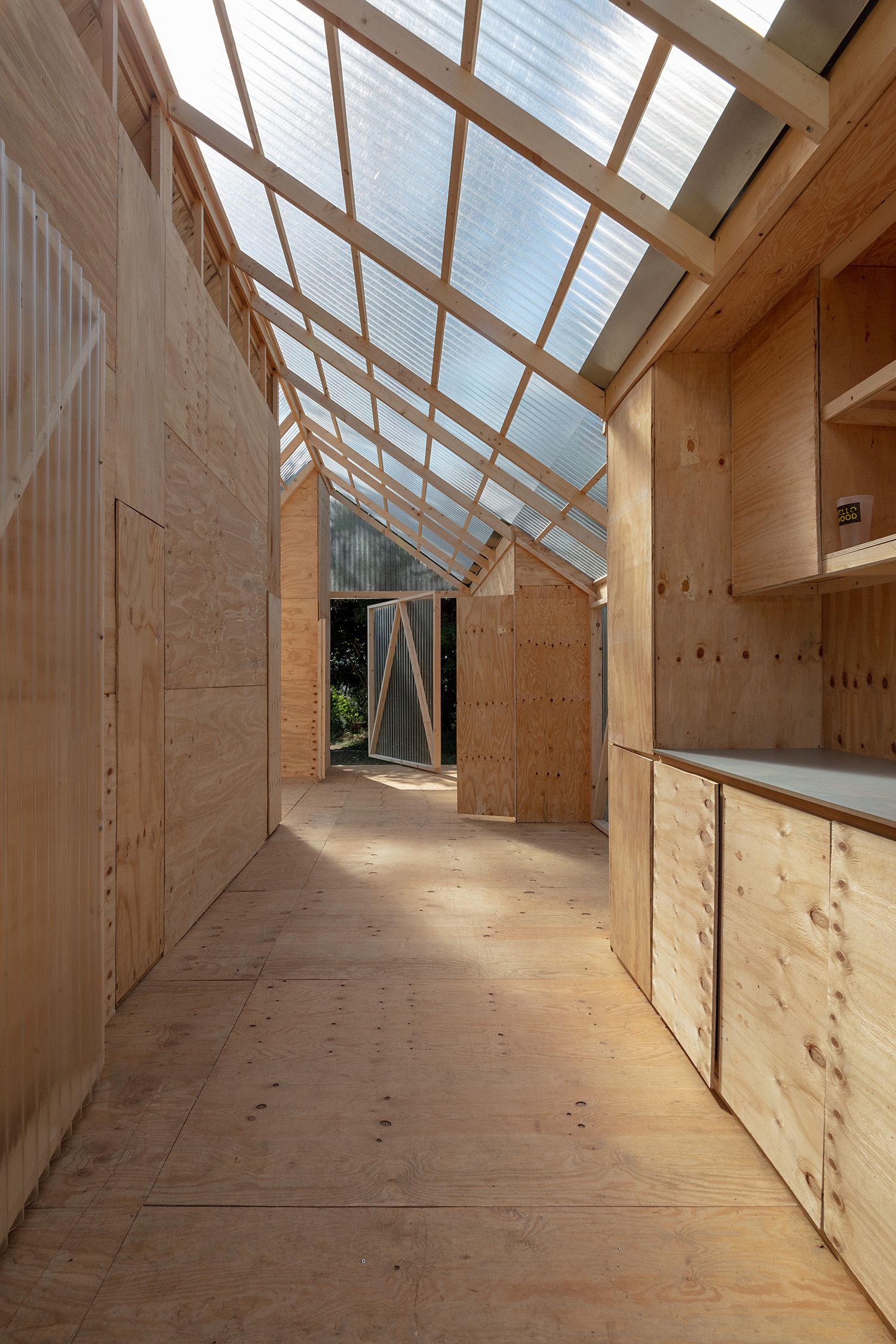 Passive House in Mini-Format: Modular Building by IR arquitectura