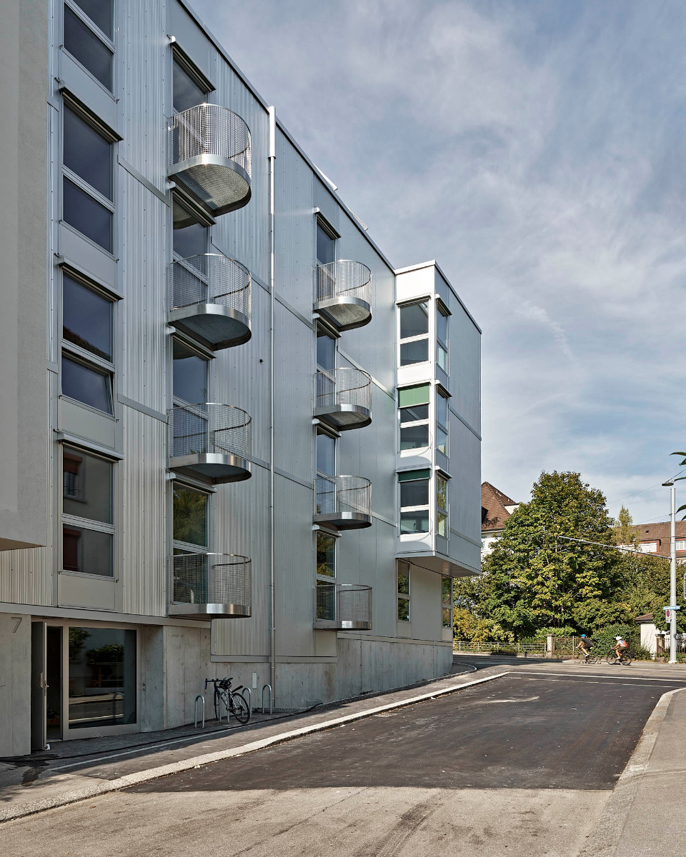 Wohnhaus in Zürich von Edelaar Mosayebi Inderbitzin