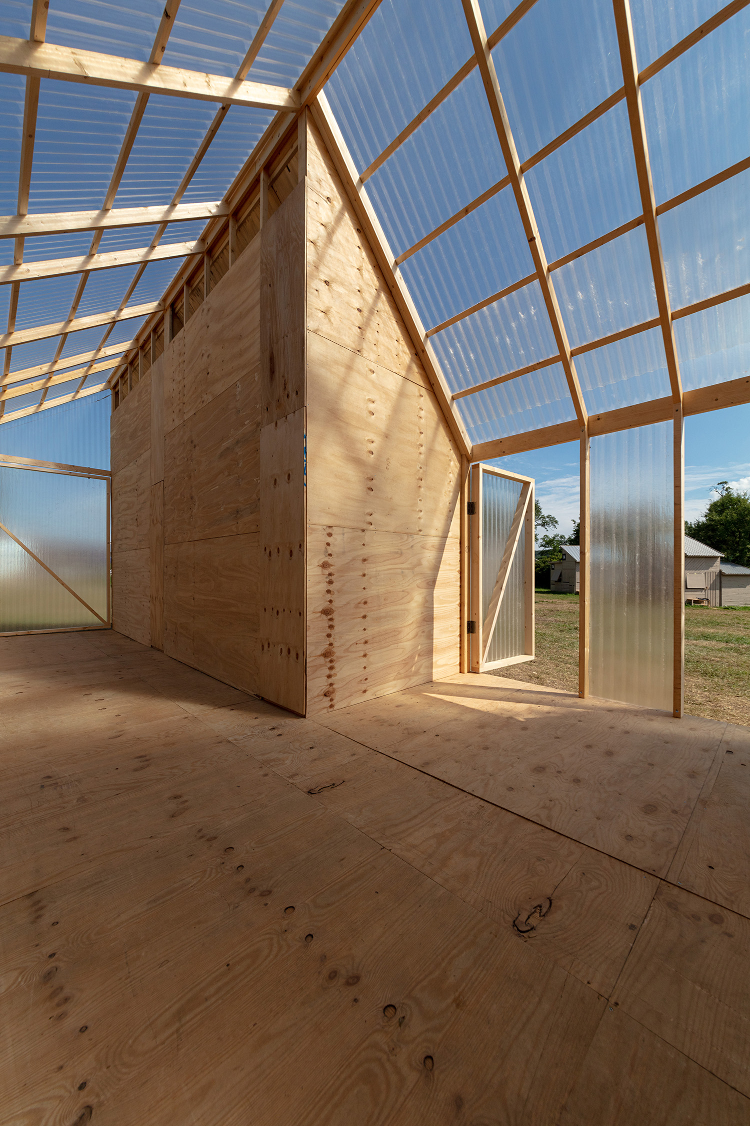 Passive House in Mini-Format: Modular Building by IR arquitectura