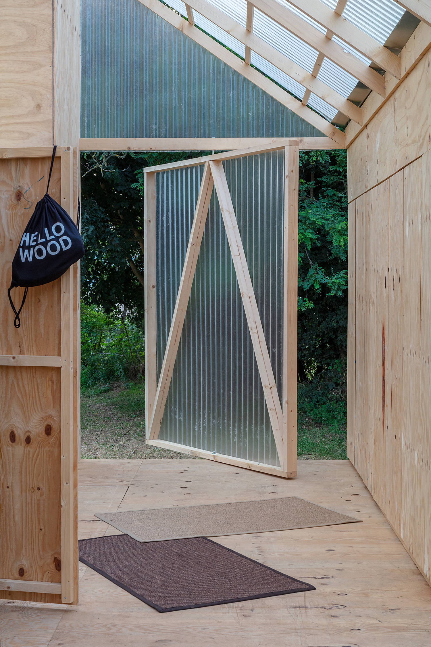 Passive House in Mini-Format: Modular Building by IR arquitectura