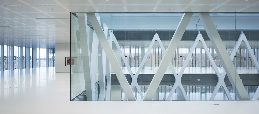 Spatial transparency: Office building in Leeuwarden