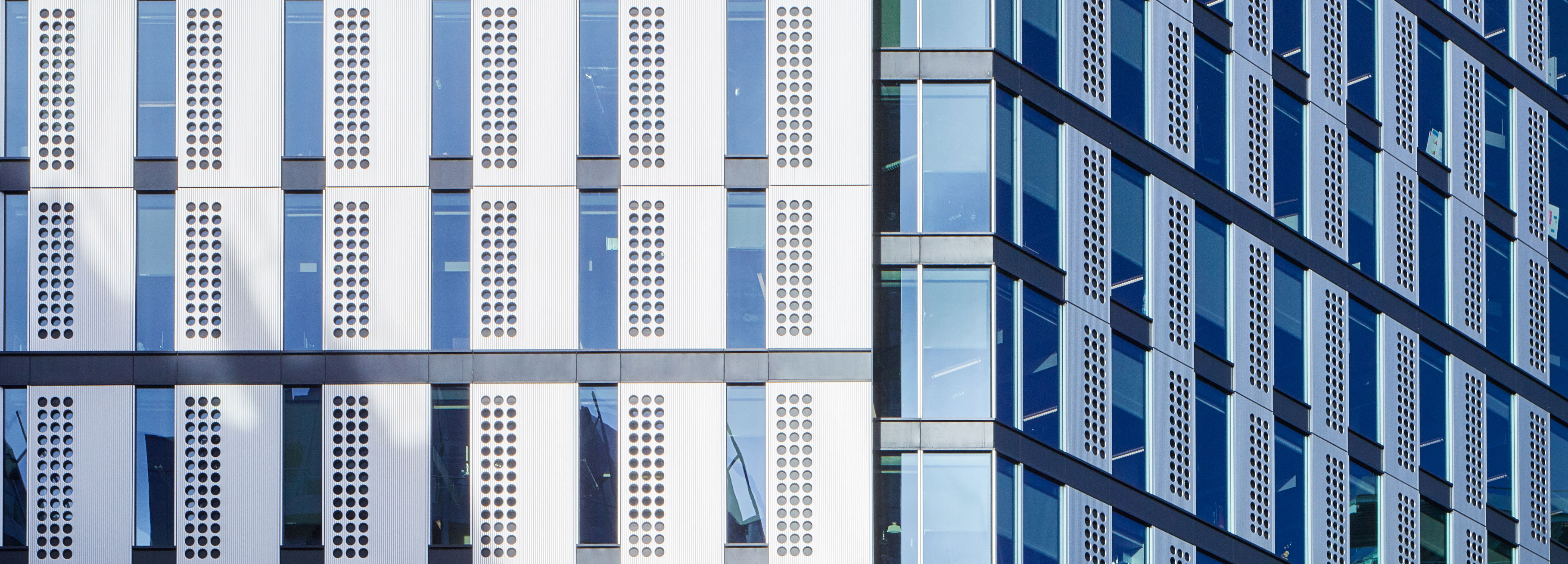 Vertical factory: Office building in London