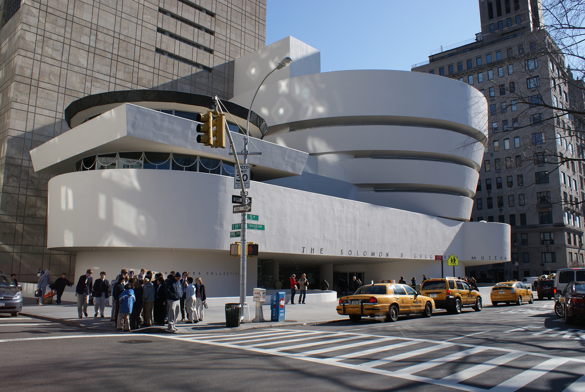 Constructive Diagonals: Ramps in Architecture