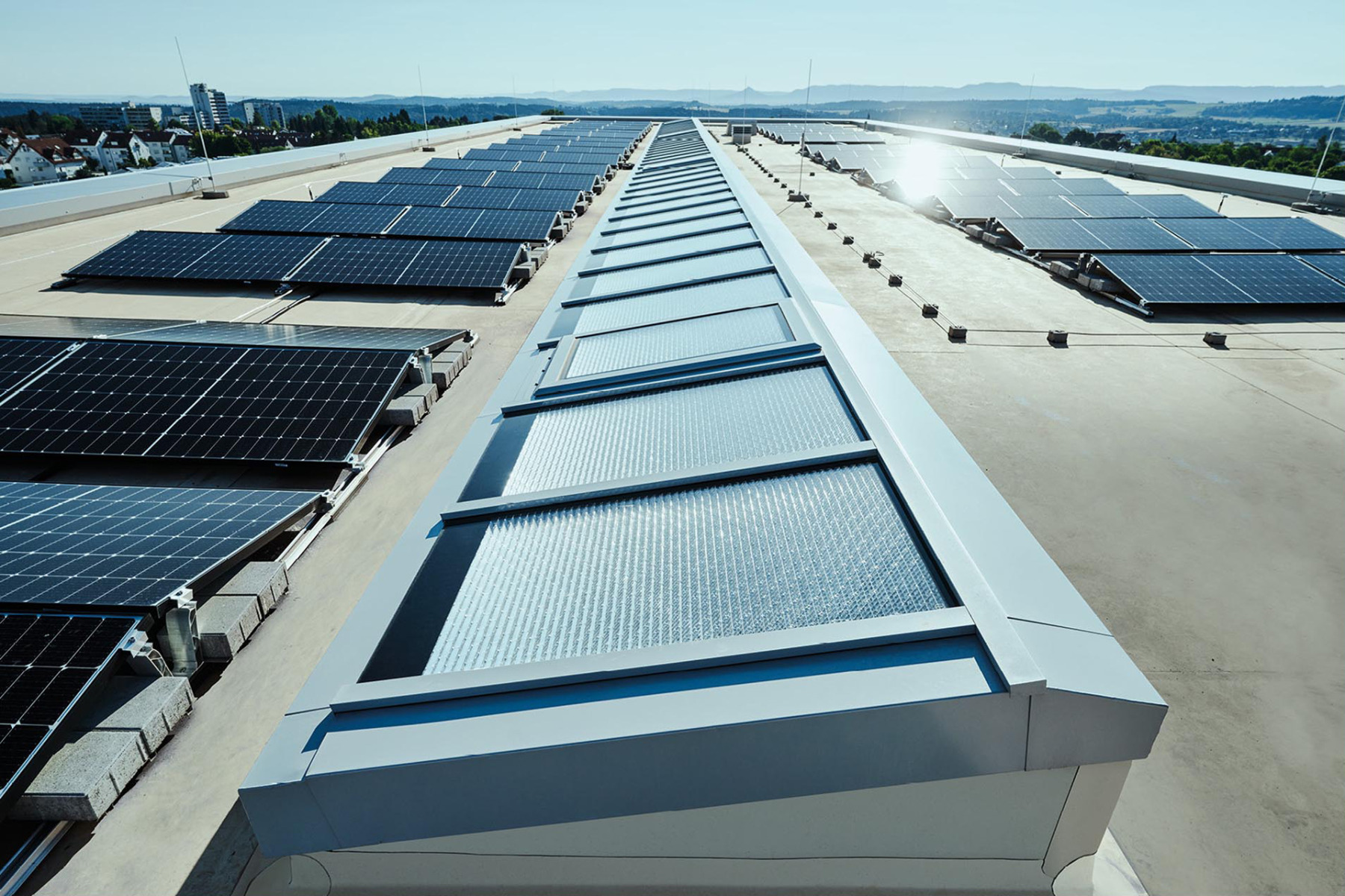 Moderne Glasdächer für freie Dachformen vom Hersteller INDU LIGHT.