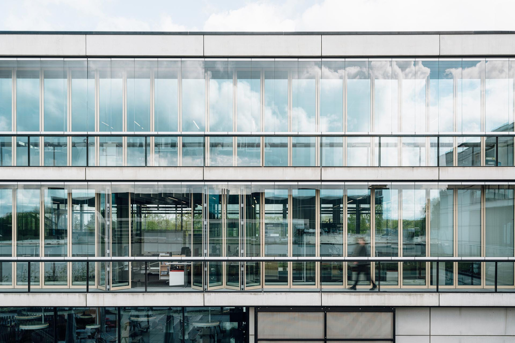 Solarlux: Nachhaltig bauen mit beweglichem Glas